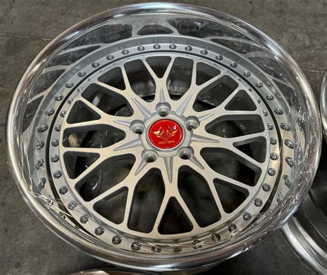 18” Gmr Forged Raven Silver 5x1143 Built To Order