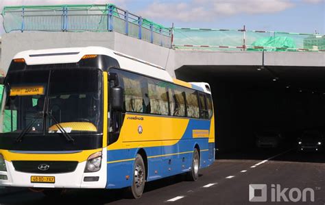 ФОТО Таван шарын төмөр замын доогуурх нүхэн гарцын авто замын хөдөлгөөнийг нээлээ