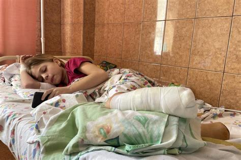 Через війну в Україні загинули або отримали поранення близько 1 000 дітей