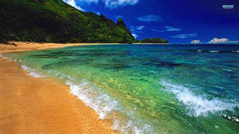 Download Crystal Clear Water Beach Desktop Wallpaper