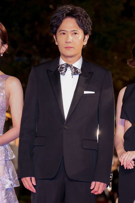 （写真）稲垣吾郎、ファンのかけ声に照れ笑い「爽やか…ありがとうございます」＜第35回東京国際映画祭＞ 映画 ニュース ｜クランクイン！