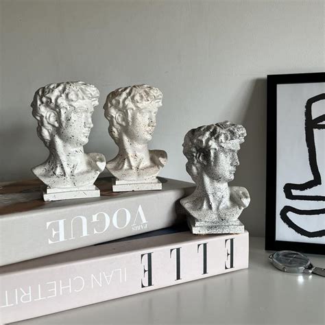 Гіпсове декоративне кашпо давід — ціна 85 грн у каталозі Кашпо Купити товари для дому та побуту