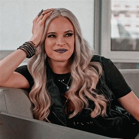 Icon Caitlin Snow Nevasca The Flash Artofit