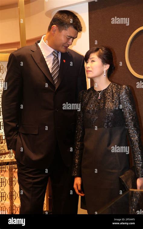 Yao Ming Attended Commercial Activity With His Wife Ye Li In Hangzhou