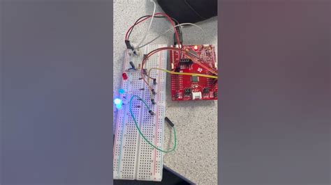 using a timer to create a 3 bit binary counter using off board leds