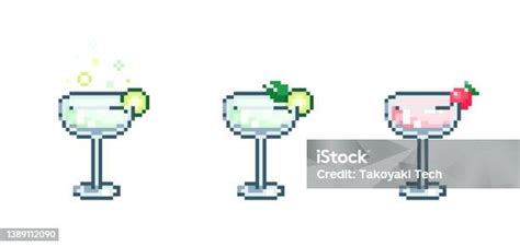 픽셀 아트 마가리타 칵테일 세트 복고풍 90 년대 게임 8 마가리타 칵테일 음료의 픽셀 모자이크 유리의 비트 아이콘 게임 및