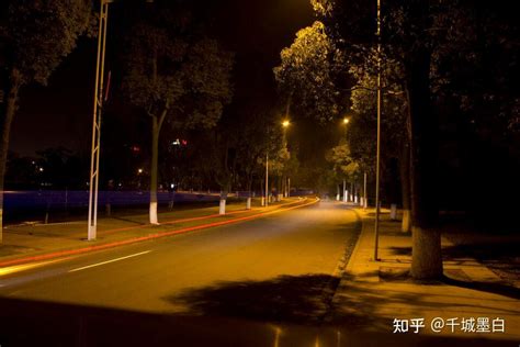 城市的夜景最配伤感的文案 知乎
