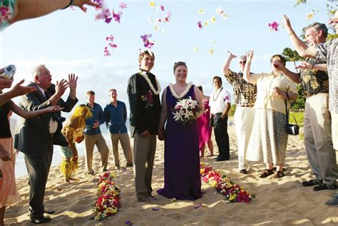 Hawaiian Wedding Traditions