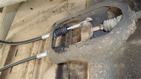 Особенности и неисправности троса ручника