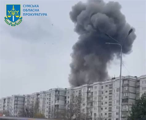 Росіяни завдали ракетного удару по центру Сум десятки поранених ФОТО ВІДЕО ПІК ПІК