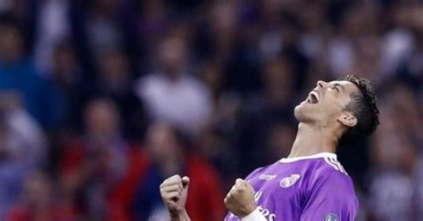 호날두 유럽축구연맹 올해의 선수 2연패 위업