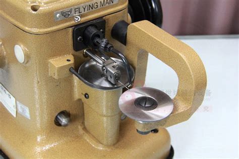 Савхи үслэг эдлэлийн оёур