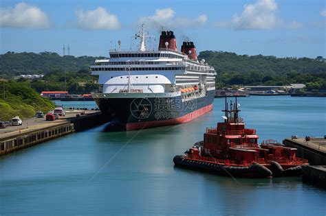 行驶中的轮船高清图片下载 正版图片600629434 摄图网
