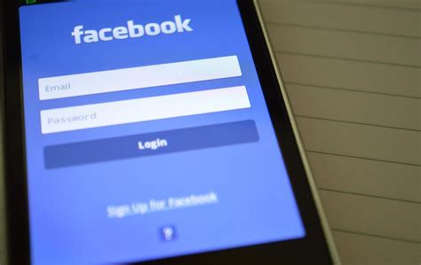 Facebook Api Bug Exposed Photos Of Millions Of Users Slashgear