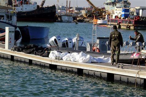Dozens Dead As Migrants Boat Capsizes Off Tunisia Coast Middle East Eye