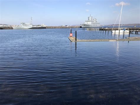 Diffraction Adventures In Oceanography And Teaching