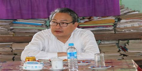 Dvb မွန်ဝန်ကြီးချုပ် ဒေါက်တာအေးဇံကို အဂတိမှု ၇ မှုအတွက် ရုံးထုတ် စစ်ဆေး