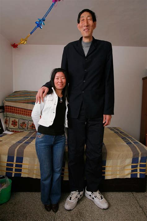 3 Of The Worlds Tallest Men Ever Recorded Lived In Our Day—and Some
