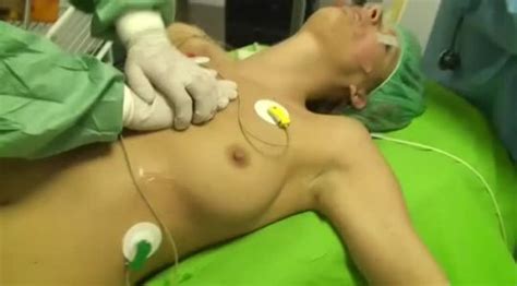 Woman In Er Credit Kate Opander One Of The Best Tumbex
