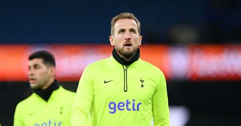 맨유 웃는다 뮌헨 케인 영입 포기 “부담된다”