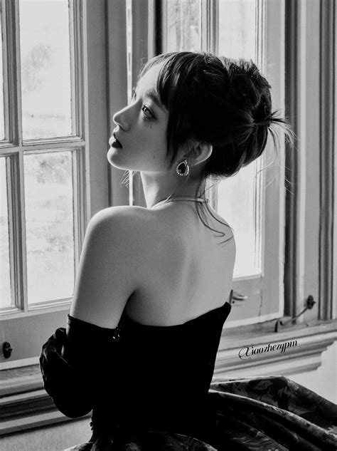 Ceremony Festival Strapless Dress Backless Dress Elle Style Awards Cheng Xiao Strike A Pose