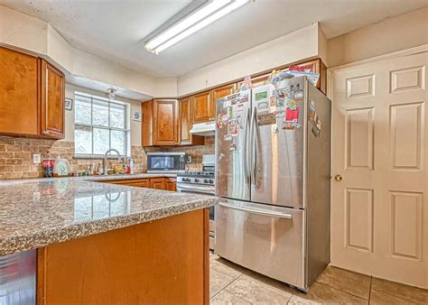 17911 E Strack Dr Spring Tx 77379 Redfin 17911 E Strack Dr Spring Tx 77379 Redfin