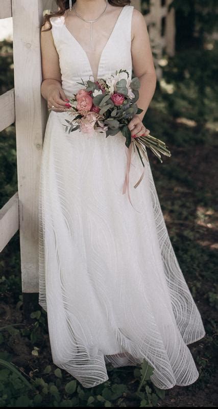 Весільна сукня — ціна 6000 грн у каталозі Весільні сукні Купити жіночі речі за доступною ціною