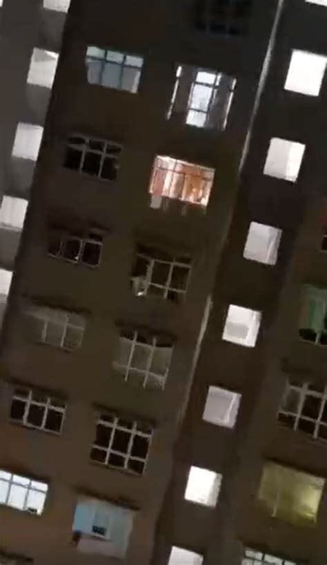 Couple Caught Having Sex By Neighbours In Next Building Dimsum Daily