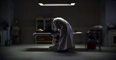 놀라운 상상력으로 펼친 삶과 죽음의 경계