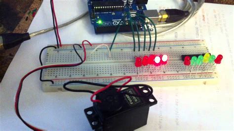 Arduino Uno Running A Servo With Led Position Indicators Youtube
