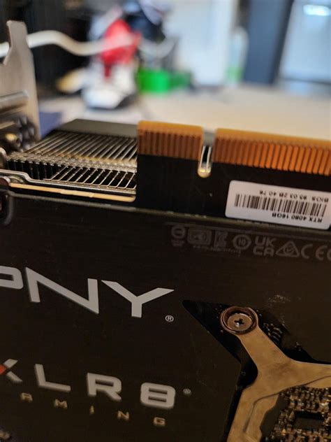 Are The Pins On My Gpu Broken My Monitor Is Detecting Something When The Pc Switches On But