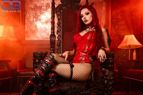 Rolyat Nackt Nacktbilder Playboy Nacktfotos Fakes Oben Ohne