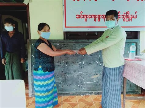 ကိုဗစ် ၁၉ ရောဂါ ကာလအတွင်း ပုံမှန်ဝင်ငွေမရှိသော အခြေခံလူတန်းစား အိမ