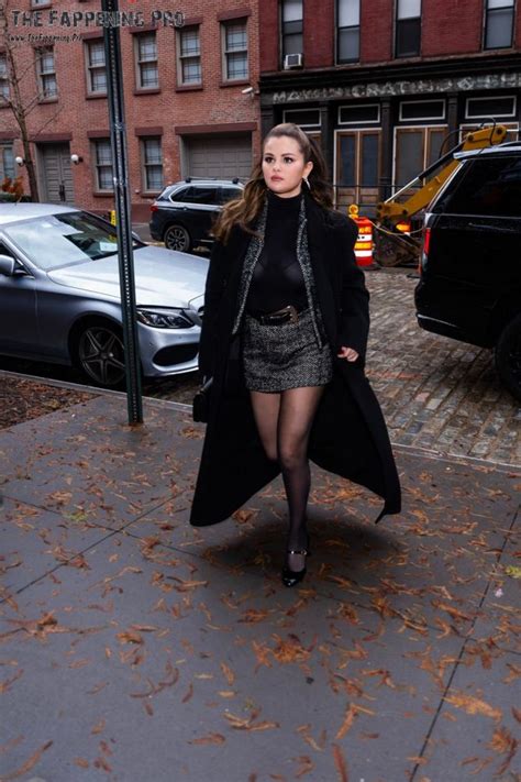 Selena Gomez Exposed Her Sexy Legs In Short Skirt And Pantyhose 16 Photos The Fappening