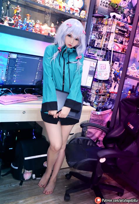 Godzilla Sagiri Izumi Cosplay