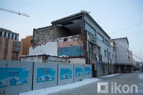 “Урт цагаан“ үйлчилгээний төвийн барилгыг нийслэлийн өмчөөс хассан байна