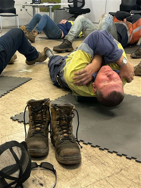 Guy Onley On Linkedin Manualhandling Workplacerecovery Liftcarryhold Mobility Mining…