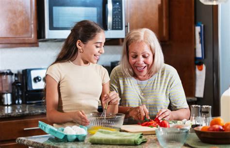 140 Southern Grandmother Kitchen Fotos De Stock Imagens E Fotos
