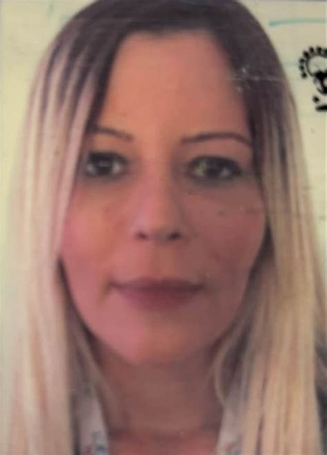 Female Prison Worker Who Swapped Love Letters And Hours Of Calls With