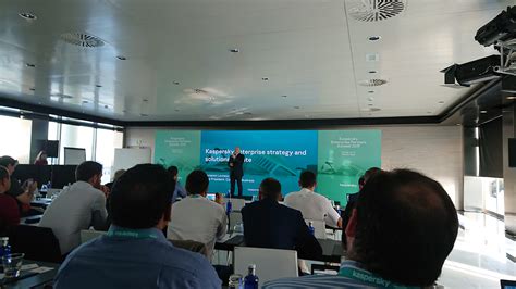 Cyprotect Ag Mitarbeiter Erhalten Auszeichnungen Cyprotect Ag