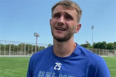 Агробизнес продлил контракт с лучшим бомбардиром Читайте на Ukr Net