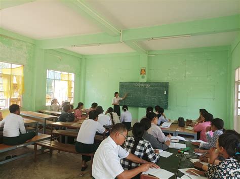 ဆင်ပေါင်ဝဲမြို့နယ်၌ အခြေခံပညာ လယ်၊ မူ အဆင့်ရှိ ဆရာ၊ ဆရာမများအား ဘာသာရပ်စွမ်းရည်မြှင့်ဆွေးနွေးပ