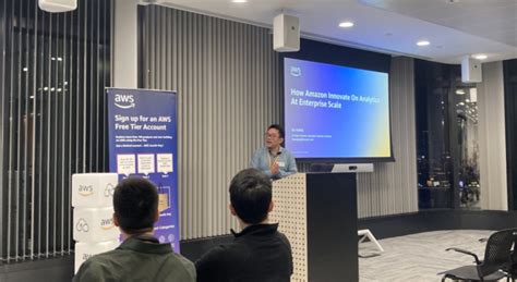 Open Source Hong Kong 72 Hello Apache Pulsar And Aws Analytics Ecosystem