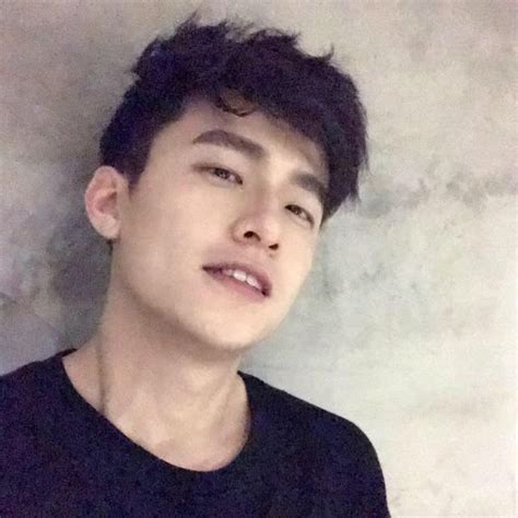 鄧昊 H Deng • Threads Say More