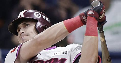 키움 카디네스 굴곡근 손상으로 6주 결장 대체 선수 물색중