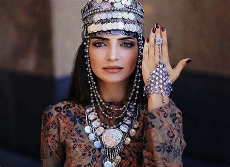 Հայկական աւանդական զարդարանք ու զգեստներ Традиционные платья Бохо Мусульманки