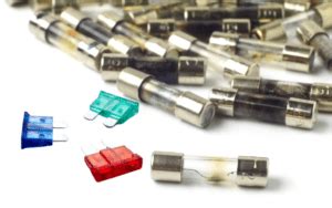 Methods To Test A Fuse Without A Multimeter AutoGlobes