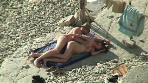 Couple Share Hot Moments On Nude Beach Eporner