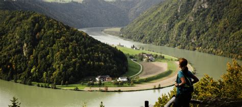 Rad Und Schiffsreise Auf Der Donau Passau Wien Bratislava