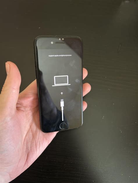 Uncle Asked If I Can Retrieve His Photos On His Old Iphone Which Has Stopped Working Any